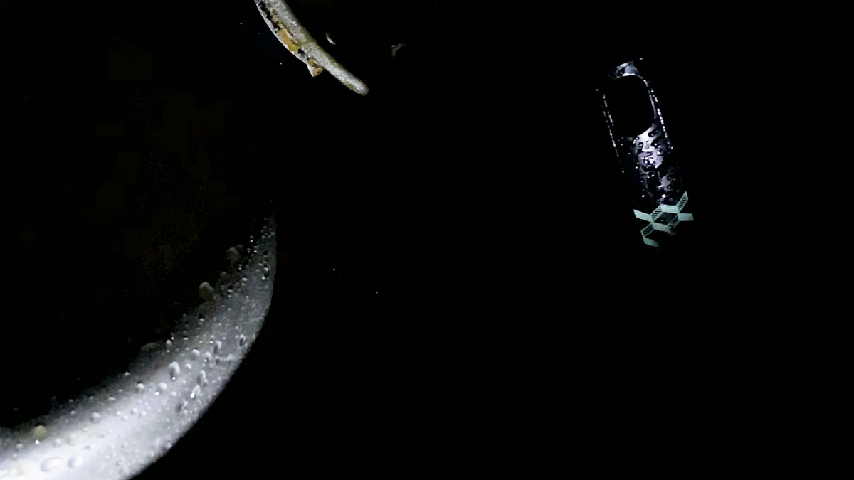 垃圾場 Living Room — 魯志楷 LU CHIH KAI