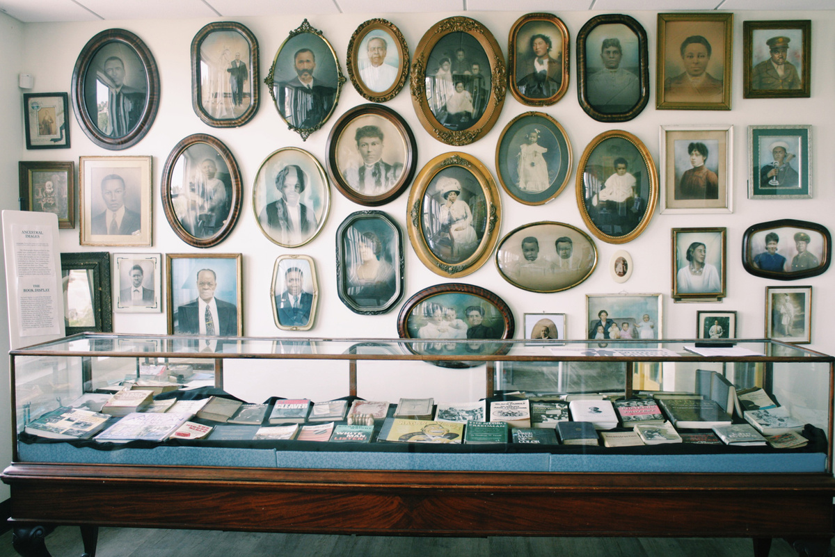 A Timeline of Loss and Capture for Chicago’s Black Collections and ...