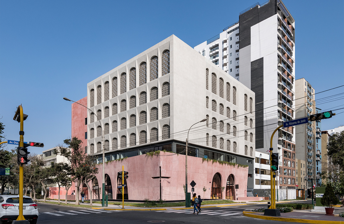 Comunidad de Religiosas de María Inmaculada — 51-1