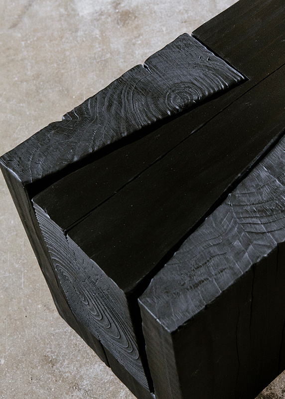 Ari (Bench) — Base 10