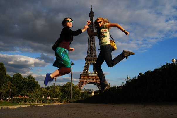 About & Contact — Steph Mantis Studio