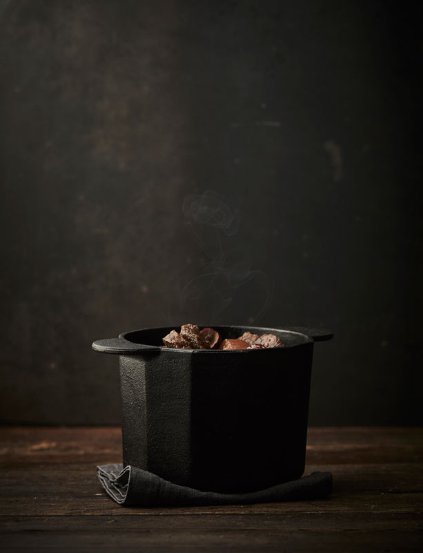 black pot — studio-word