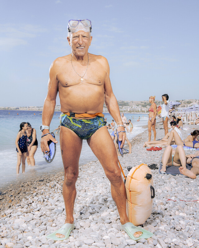 Paid Leave // Stephan Gladieu — Institute Artist