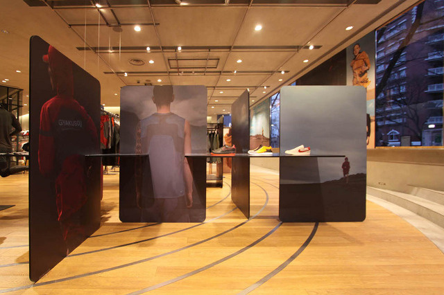 NIKE GYAKUSOU SS12 DISPLAY — Insideout ltd.