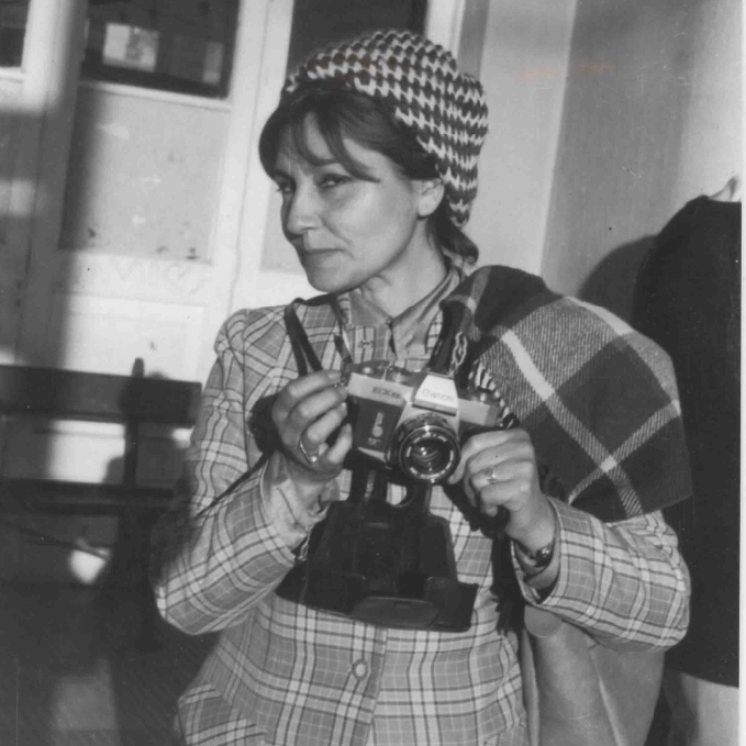 Jaula gruesa por el animal hembra, cuatro poemas de Alicia Galaz ...