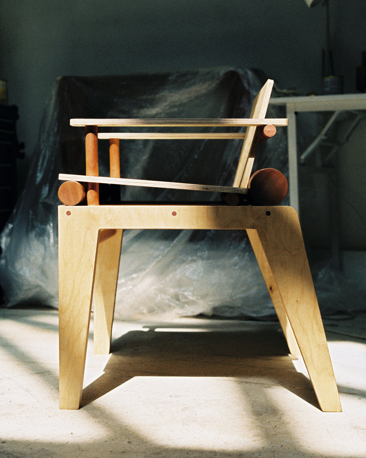 Cantilever Chair 01 — Lewis Kemmenoe