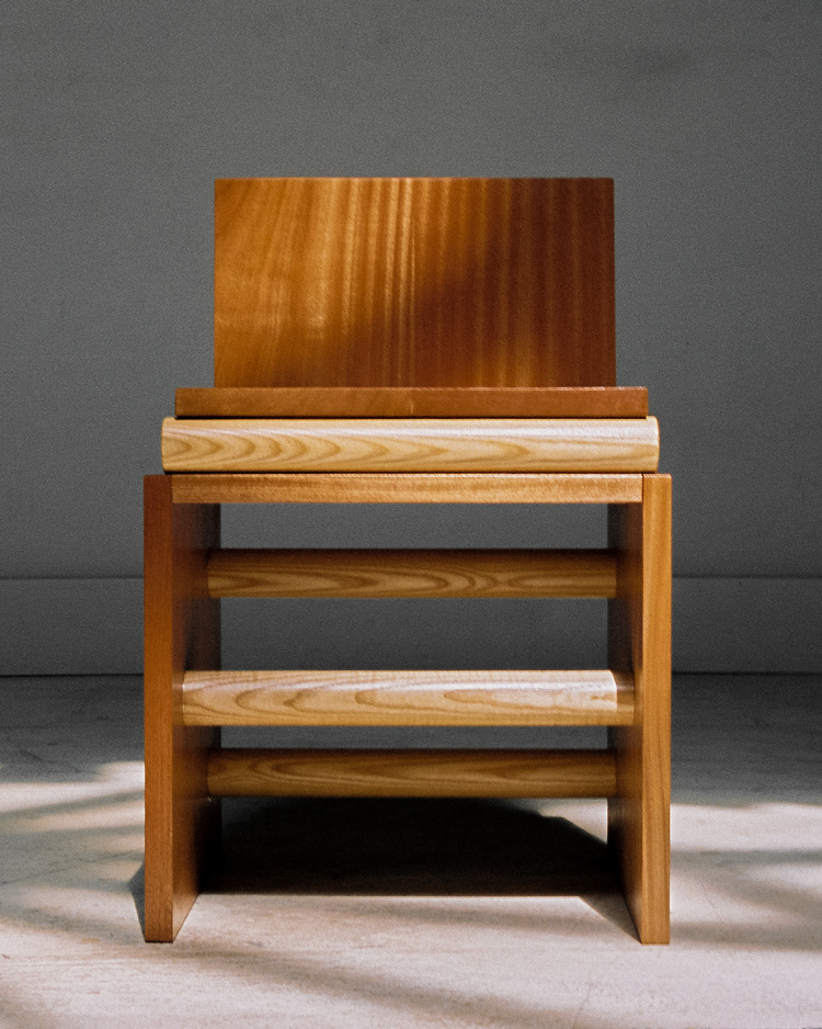 Cantilever Chair 02 — Lewis Kemmenoe