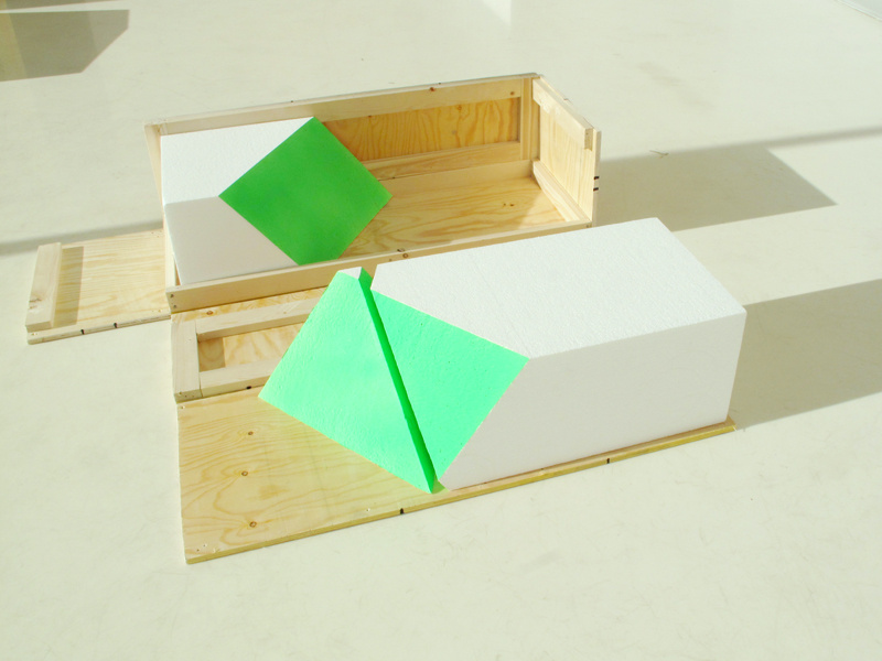 Alison Carey, Ivan Twohig, Benjamin Gaulon — entreebergen.no