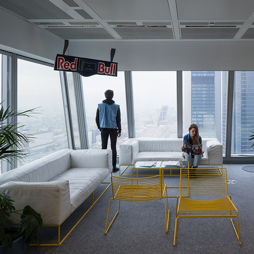 HQ Red Bull Spain — LNA