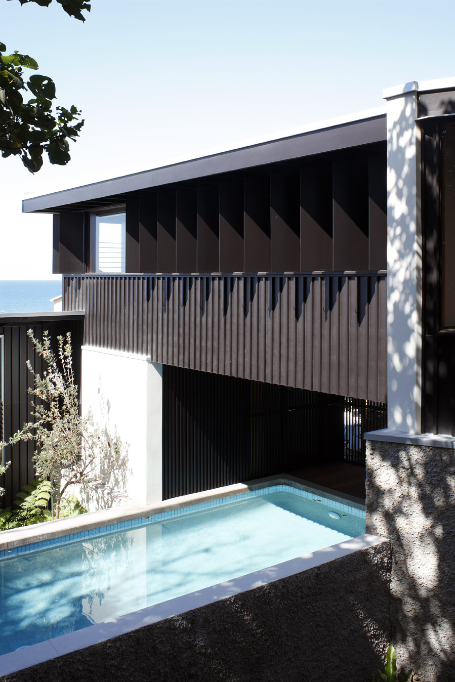Point Perry Beach House — Vokes and Peters